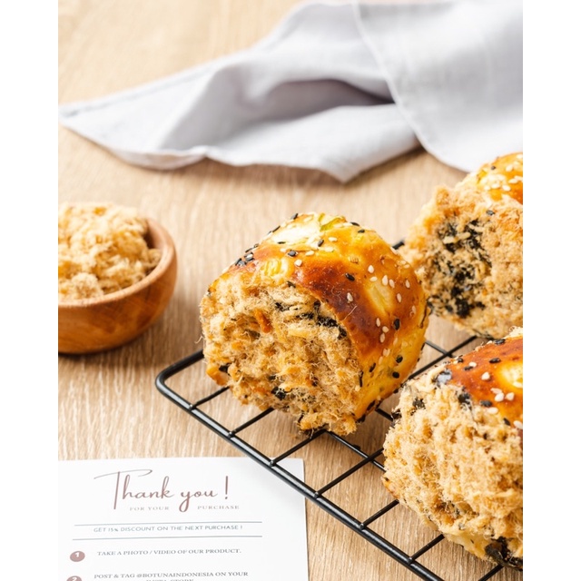 Jual Chicken Golden Floss / roti abon gulung - Botuna Indonesia ...