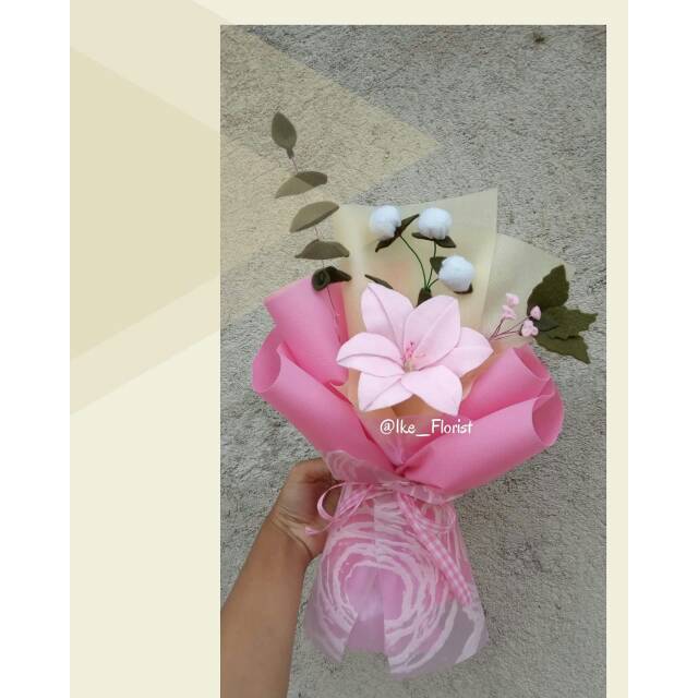 Jual Bunga liLy/Buket Bunga Flanel Cantik/Buket lily murah/Buket bunga ...