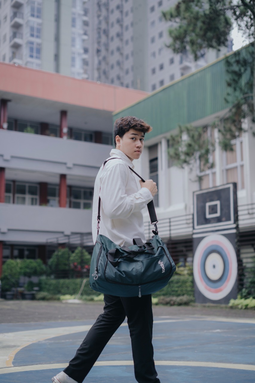 Jual TORCH Yesan Tas Selempang Jinjing Baju Olahraga Gym Lipat Tas ...