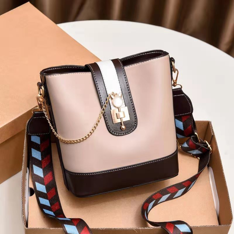 Jual TAS SELEMPANG SLINGBAG WANITA CEWEK PEREMPUAN BUCKET KERANJANG ...