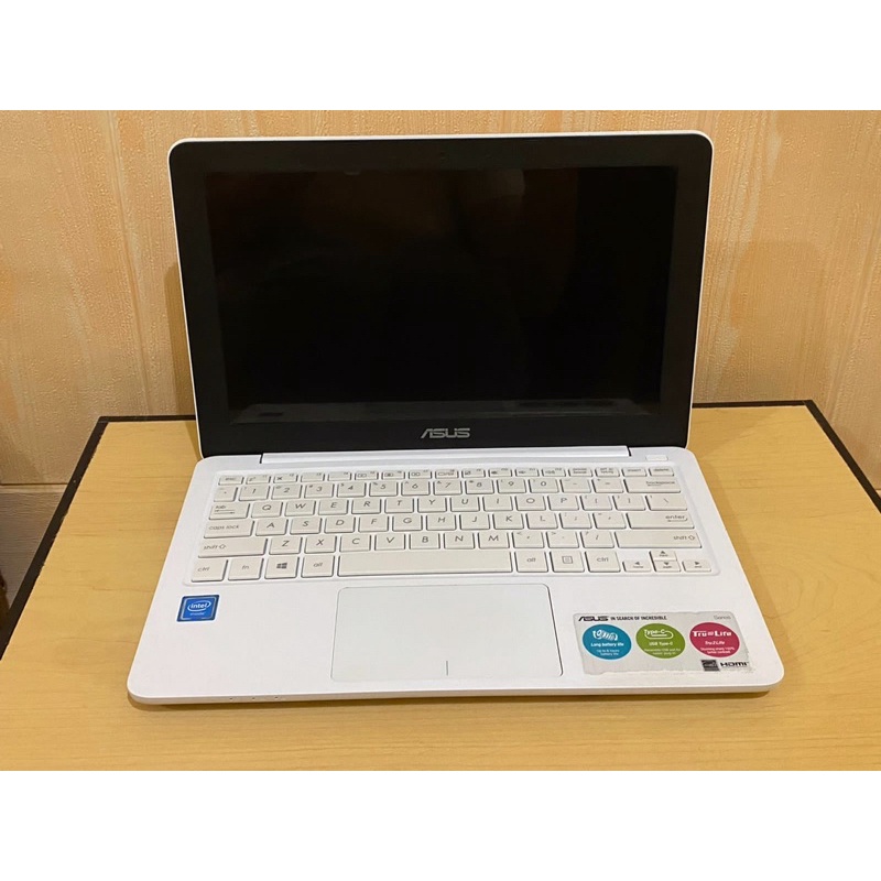 Jual SOLD Laptop Asus E202S (Second) [SUDAH TERJUAL] | Shopee Indonesia