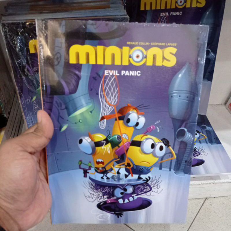 Jual Buku anak Minions evil panic | Shopee Indonesia