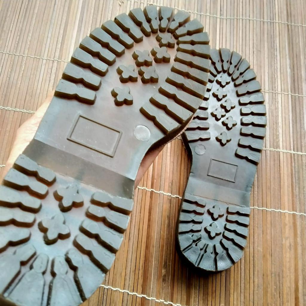 Jual Sol sepatu Dr mart cewek safety pdl boots King chetah gunung ...