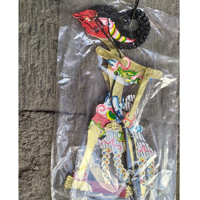 Jual KERAJINAN WAYANG KULIT WISANGGENI MUKA MERAH UKURAN BESAR 40x20 cm ...
