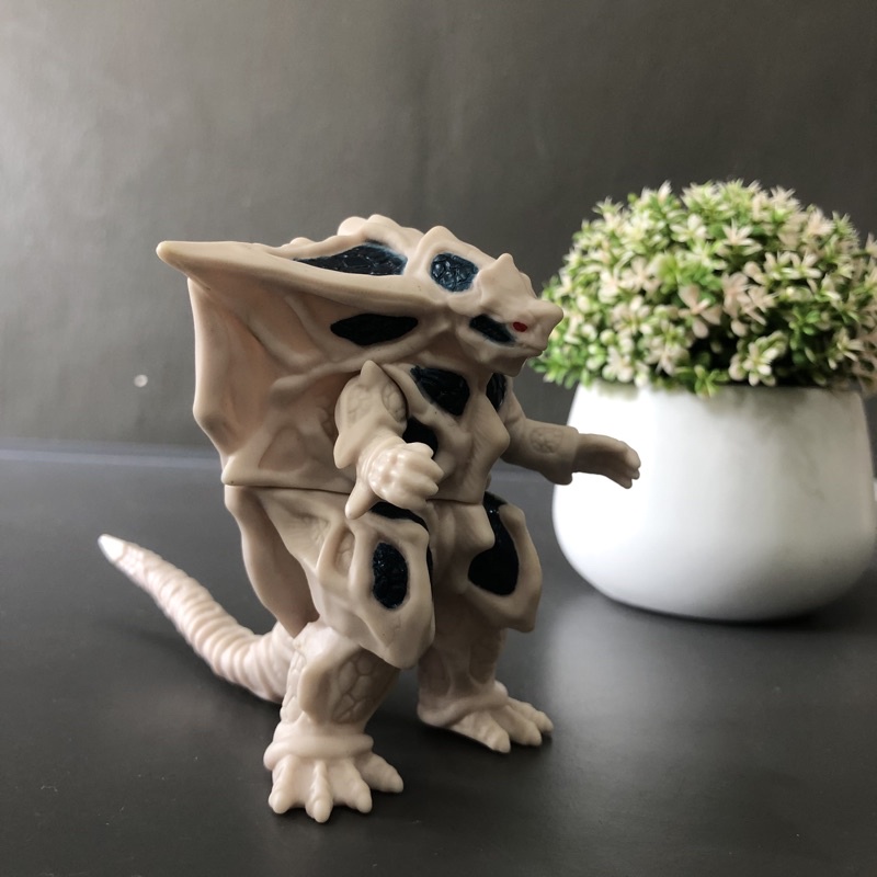 Jual Mainan Ultraman Kaiju Ultra Monster Murah Action Figure Kaiju ...