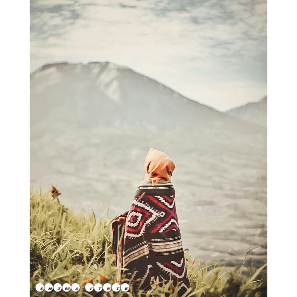 Jual KAIN TENUN IKAT ANTIK TENUN JEPARA ETHNIC TORAJA SUMBA MAUMERE NTT ...