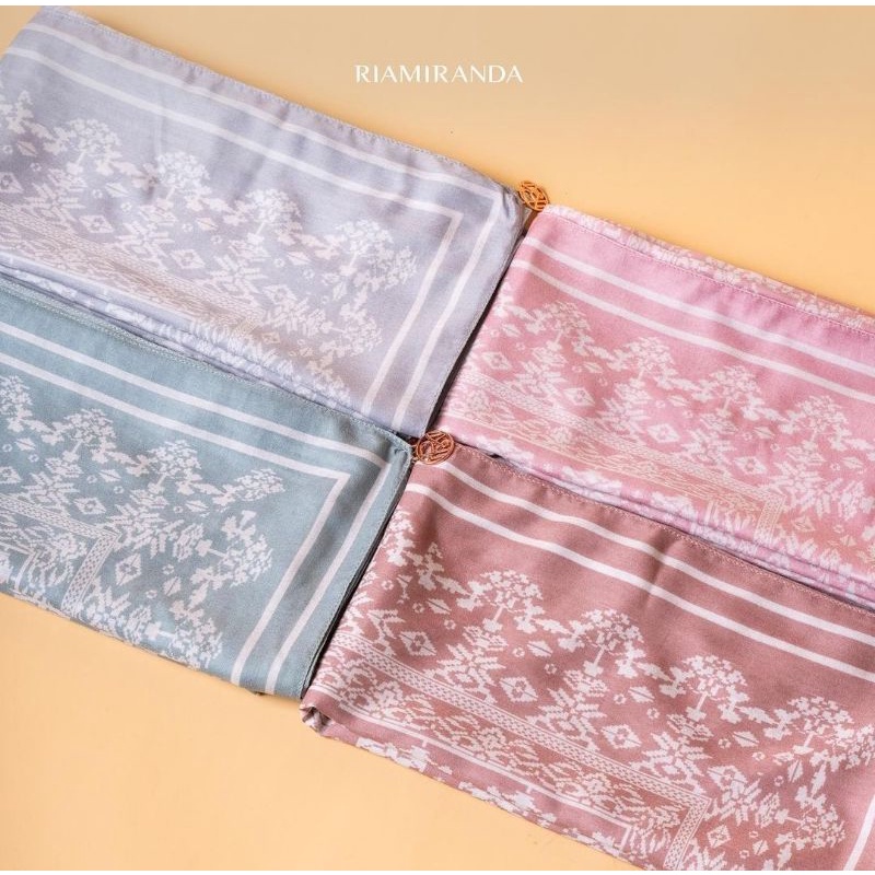 Jual New Minang Heritage Scarf Ria Miranda Minang Memori / Jilbab Ria ...