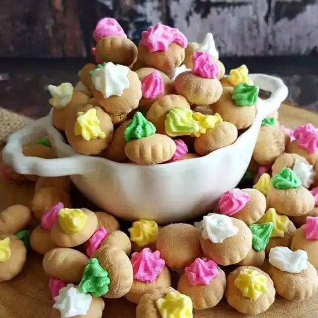 Jual Biskuit jadul gem rose / gembros jadul / kue jadul / jajanan jadul ...