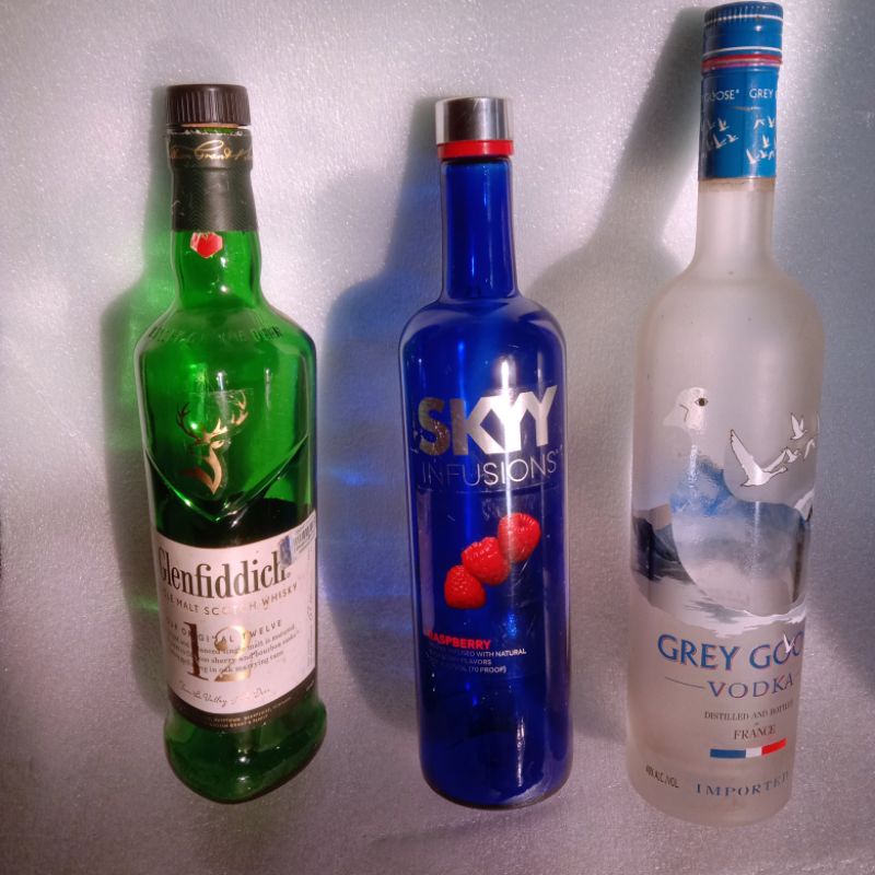 Jual botol kaca bekas miras botol unik botol pajangan /1pcs | Shopee ...