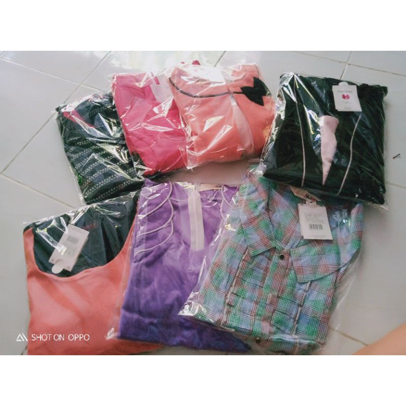 Jual paket usaha baju import baru isi 5pcs | Shopee Indonesia