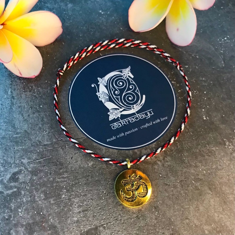 Jual CAKRADAYU Gelang Tridatu Ongkara Omkara asli khas Bali Original ...