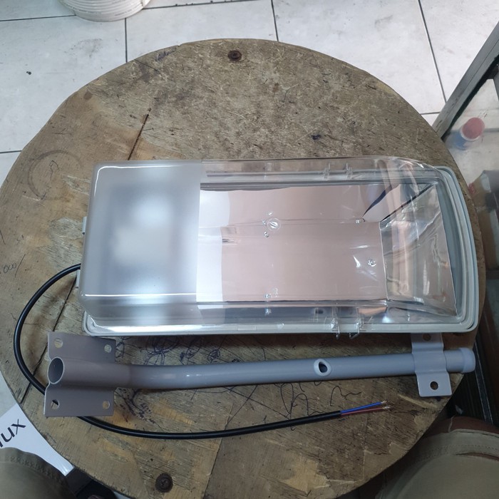 Jual KAP LAMPU PENERANGAN JALAN PJU E27 KAP PJU GOOD QUALITY | Shopee Indonesia