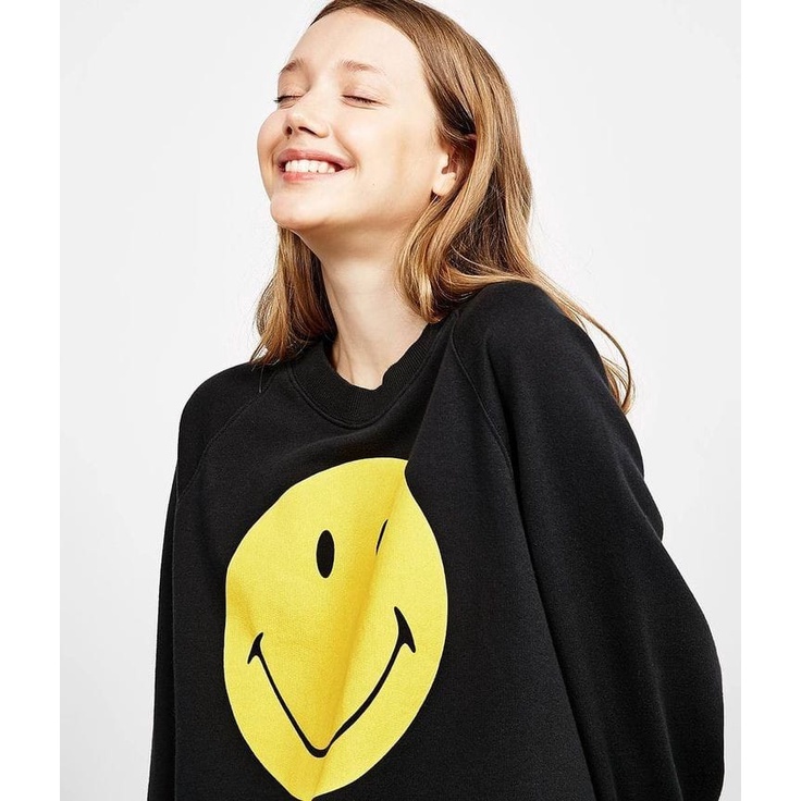 Jual MYSTIQUE.ID-SWEATER EMOJI SMILE LUCU DAN AESTHETIC | Shopee Indonesia