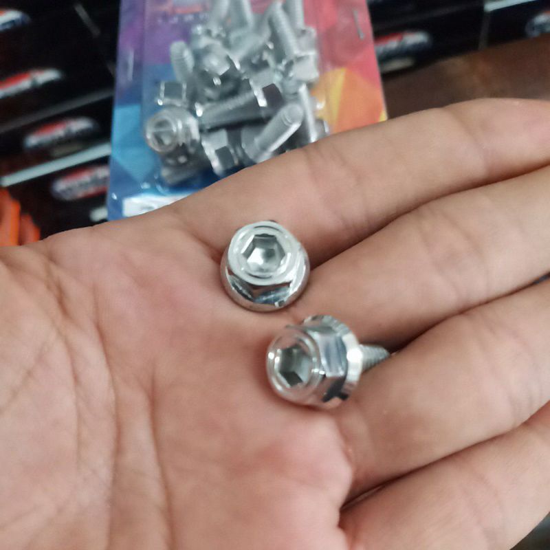 Jual Harga satuan baut corong end cup knalpot vario 125 150 pcx 150 ...