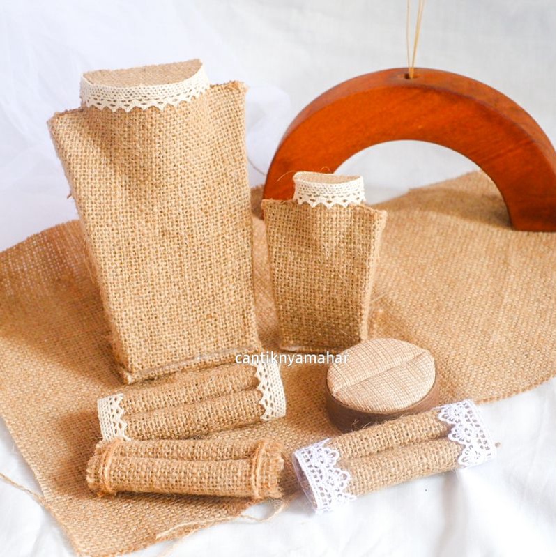 Jual Patung Kalung Perhiasan Bantalan Cincin Goni Rustic Bulat Ringbox ...