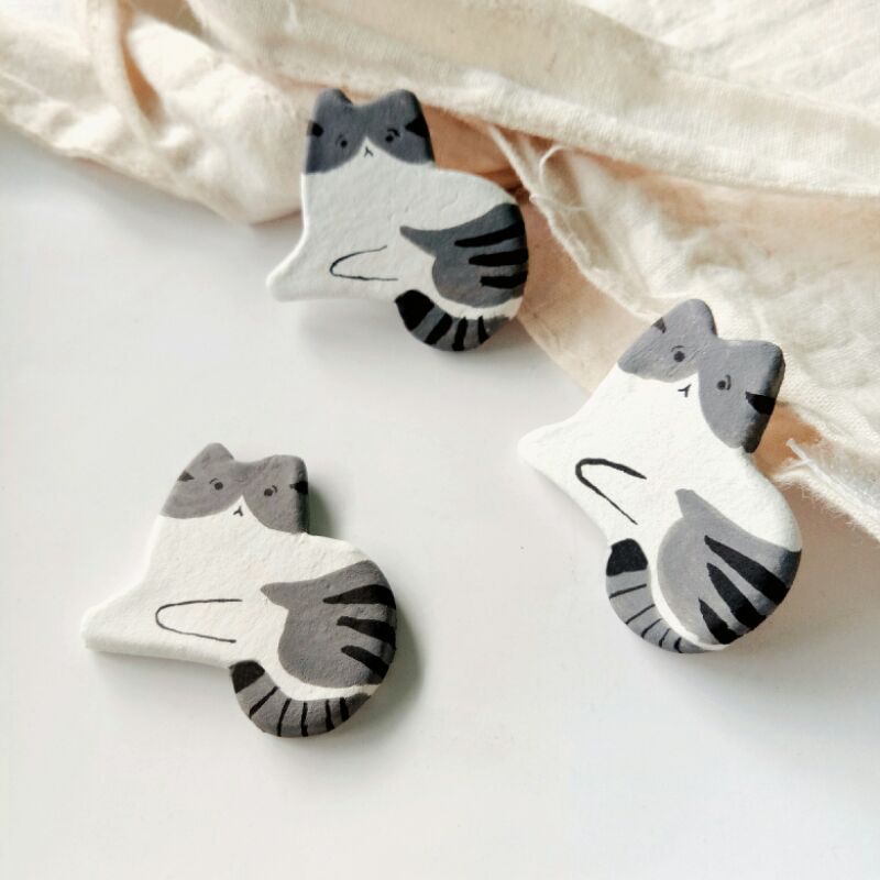 Jual Cat Handmade Air Dry Clay Pins with Glossy Finish | Bros ...