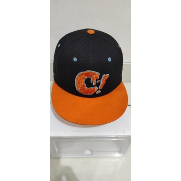 Jual topi inisial c | Shopee Indonesia