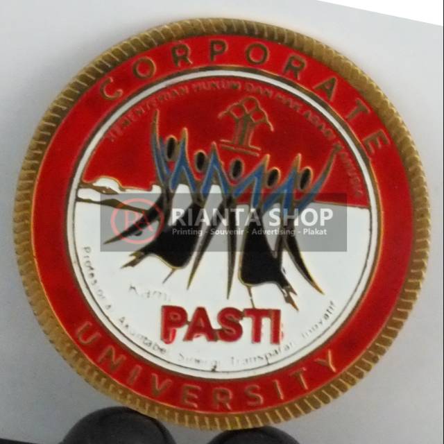 Jual Pin Corporate University Pasti | Shopee Indonesia