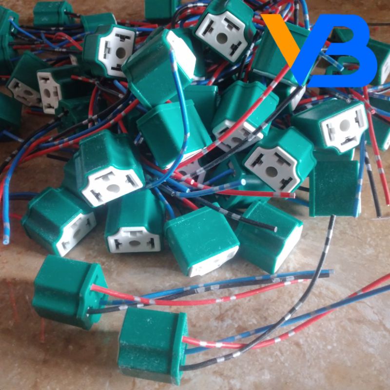 Jual Socket Seal Beam Soket Lampu H4 Keramik Soket Lampu Motor Socket ...