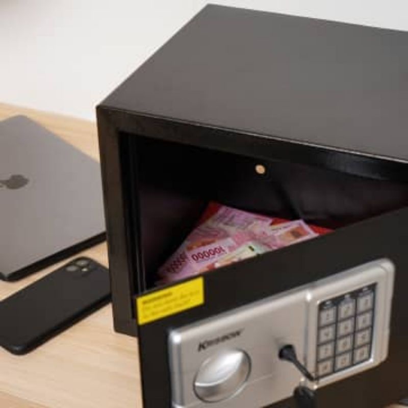 Jual BRANKAS TANAM BESI KRISBOW 25 EK/STEEL SAFETY BOX | Shopee Indonesia