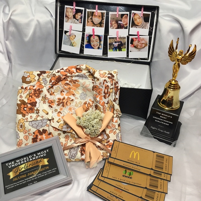 Jual gift box full set girl edition | Shopee Indonesia