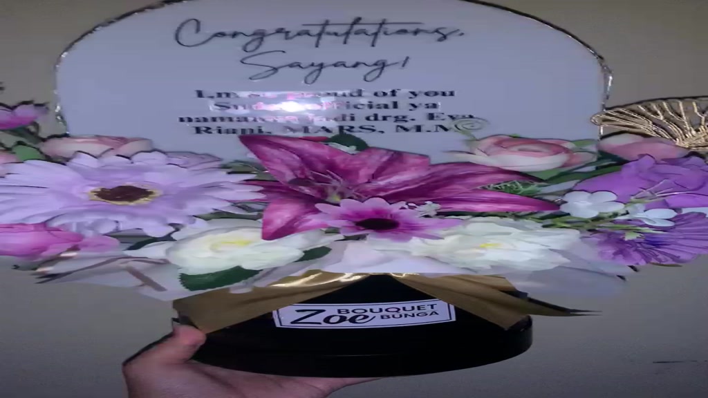 Jual [TIDAK PO] Papan Bunga Akrilik | Bloombox akrilik Flower | Papan ...