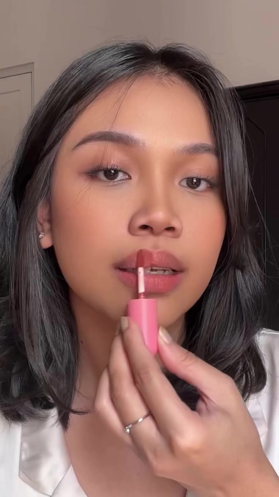 Jual Dear Me Beauty Velvet Lip Tint Aulia/Debby/Diana/Niki/Vinna 3.5ML ...