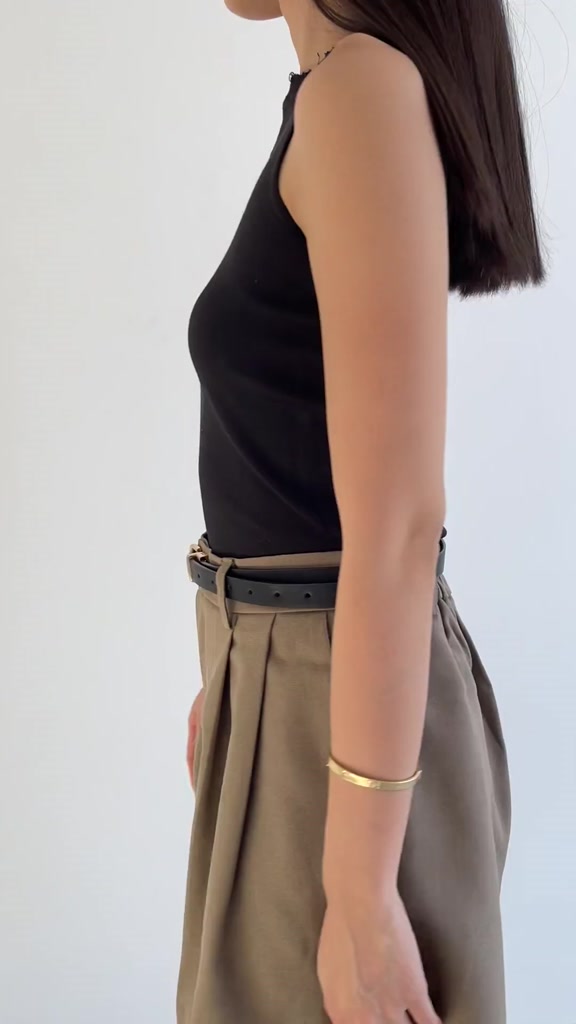 Jual Seminggu.rtw - Runa Pleated Short Pants | Shopee Indonesia