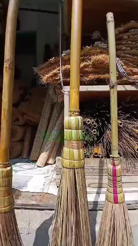 Jual Sapu Lidi Gagang Panjang Halaman/ Sapu Lidi Taman Gagang Bambu ...