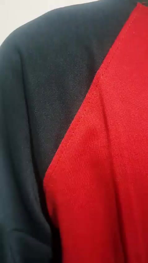 Jual Kaos Raglan Pria dan Wanita Lengan 3/4 Warna Maroon Hitam | Shopee ...