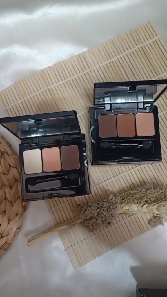 Jual MAKE OVER - TRIVIA EYE SHADOW ( 6 g ) - Eyeshadow Palette 3 Warna ...