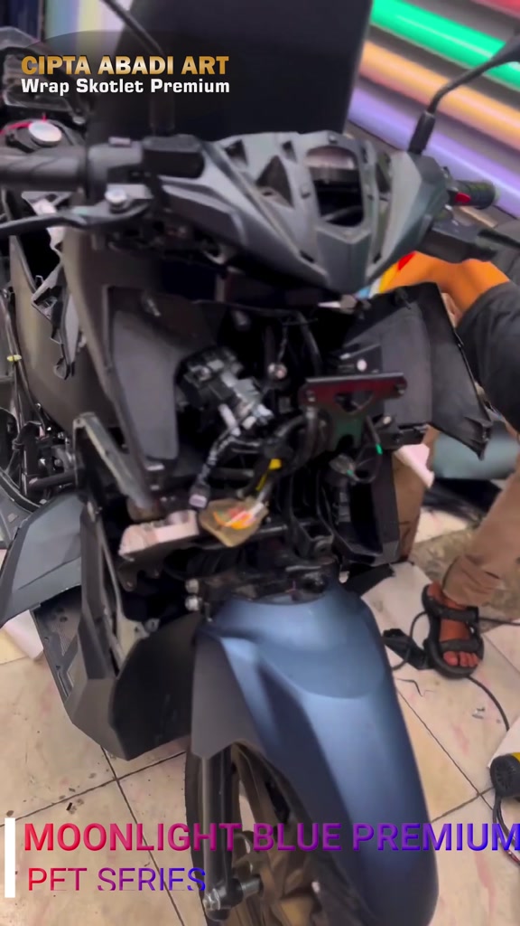 Jual STIKER SKOTLET MOTOR HITAM LEMBAYUNG BIRU SKOTLET MOONLIGHT BLUE ...
