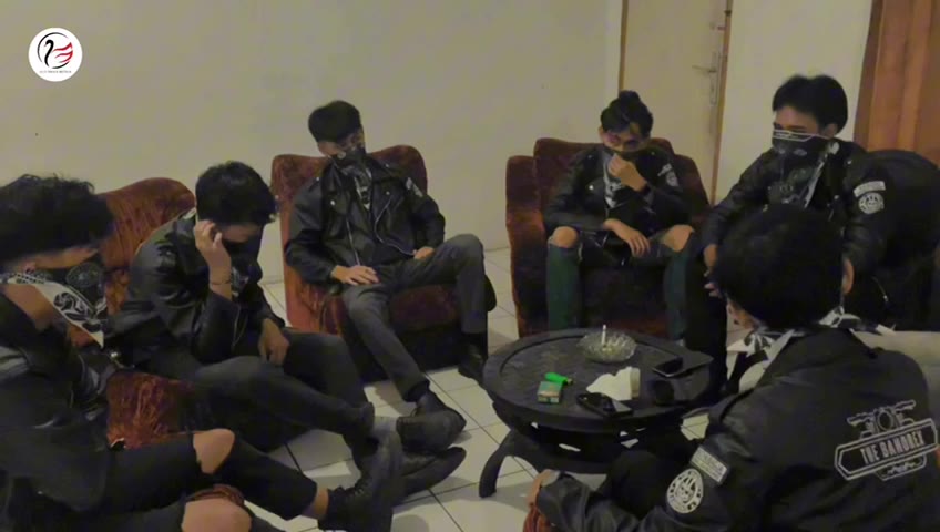 Jual NOVEL BERANDAL BANDUNG, DJIIWARAGA, PENERBIT REDSWAN | Shopee ...