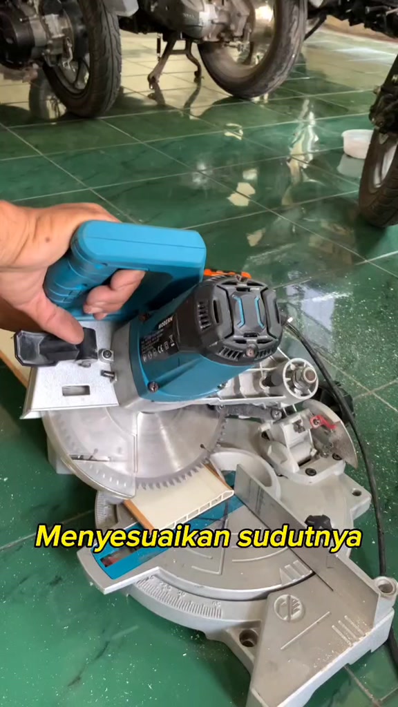 Jual LIST PVC/PLINT LIST PLANK/SKIRTING LIST LANTAI KAYU LANTAI VINYL 2 ...