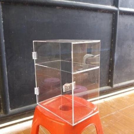 Jual acrylic box makeup/tempat kosmetik akrilik /box parfum/rak ...