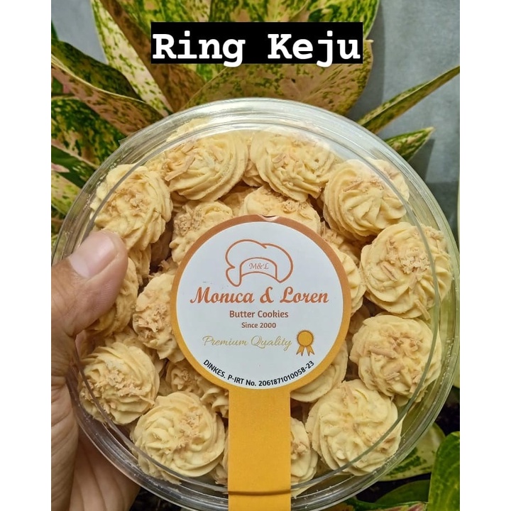 Jual Monica & Loren RING KEJU, SAGU KEJU 500gr, Kue Kering Toples Ring ...