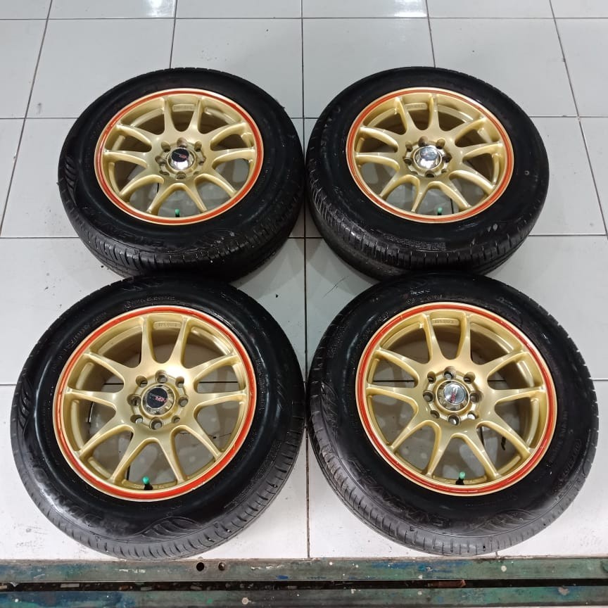 Jual velg mobil second racing buat avanza xenia kamikaze ring 15 pcd 4x100/114,3 plus ban ...