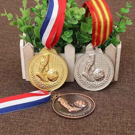 Jual Medali Kuningan/Logam Murah Berkualitas Bagus Medali Sepak Bola ...