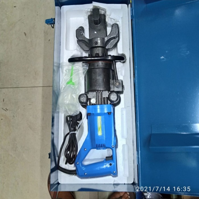 Jual Terlaris Mesin Bending Tekuk Besi Hidrolik / Hydraulic Steel ...