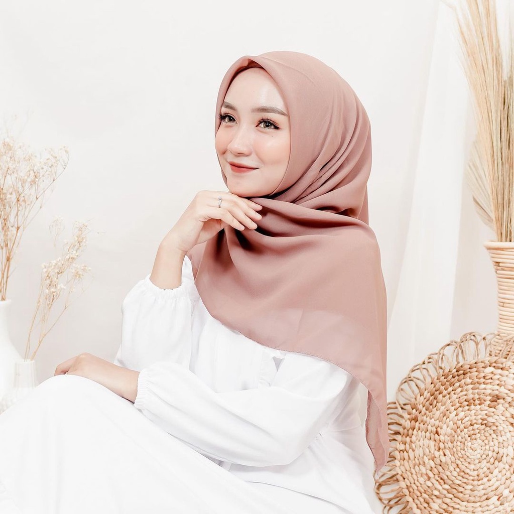 Jual [ COD ] Bella Square 50 Warna Hijab Jilbab Segi Empat Coklat Choco Premium | Shopee Indonesia