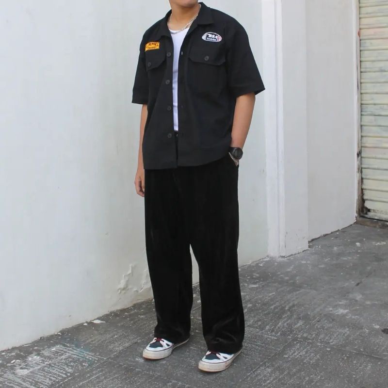 Jual WORKSHIRT Hitam A OVERSIZE SEMI BOXY FIT BY sisasatu.id | Shopee ...