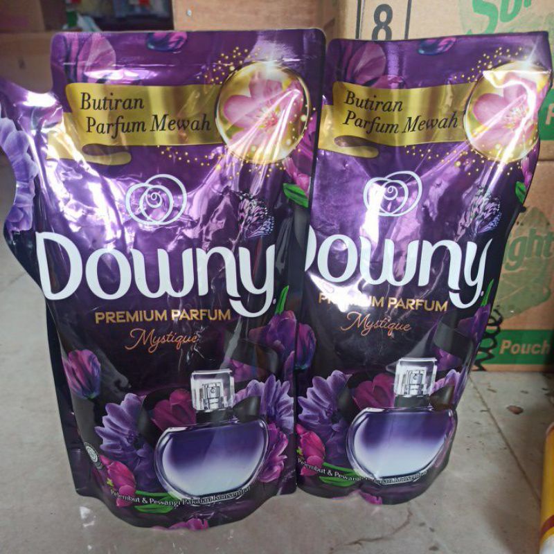 Jual Downy Pelembut Pakaian / Hitam Mystique Refill 650ml 650 ml ...
