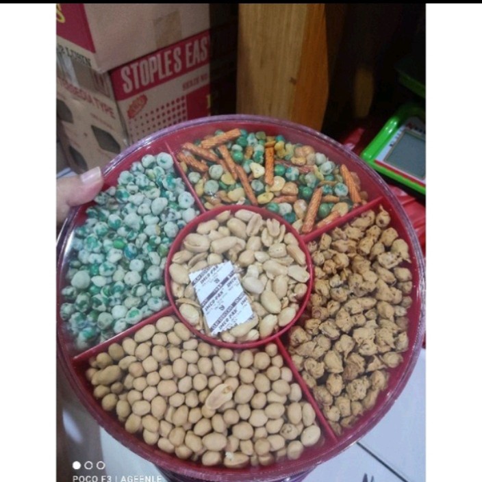 Jual PAKET KACANG TRAY SEKAT 5 ANEKA RASA BERAT 1 KG | Shopee Indonesia