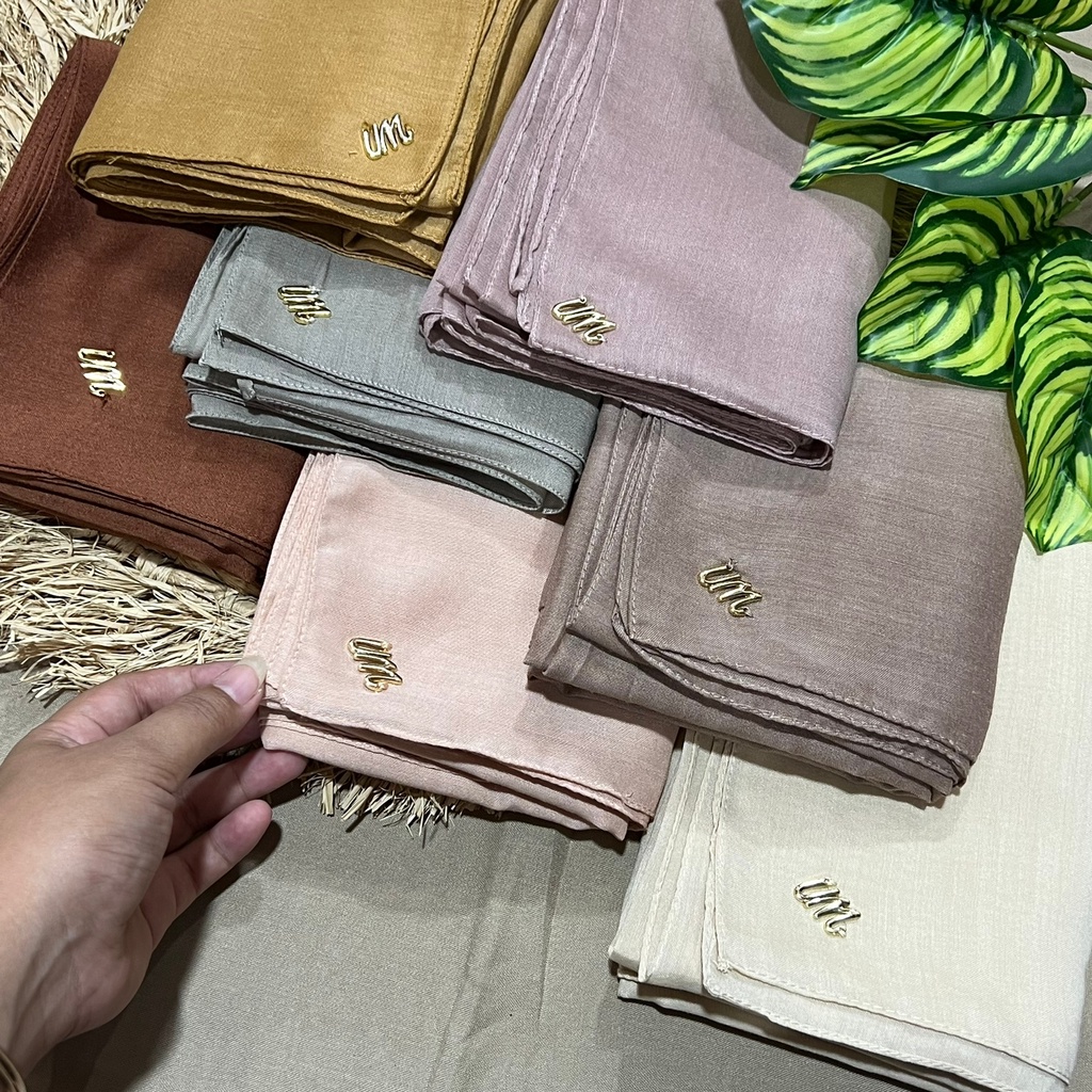 Jual Basic Voal Exclusive Umama Scarf/PARIS PREMIUM LOGO | Shopee Indonesia