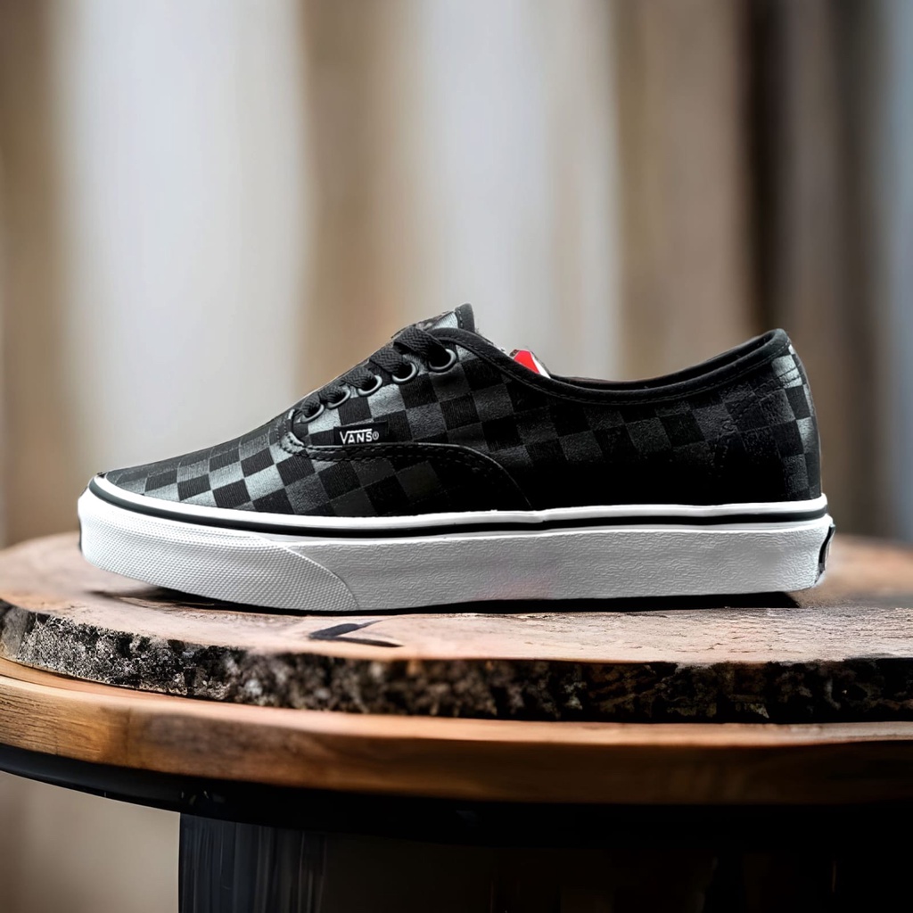 Jual sepatu Vans authentic cheker mono black (ukuran ditulis cacatan ya ...