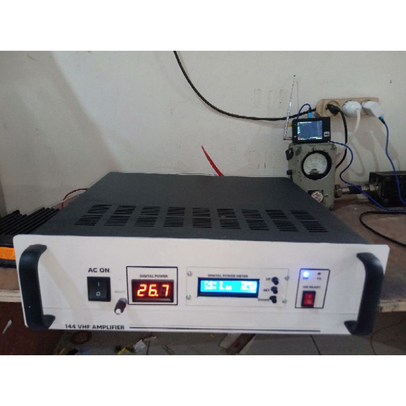 Jual booster 1200-1500 watt 144 mhz full protek tinggal colok listrik ...