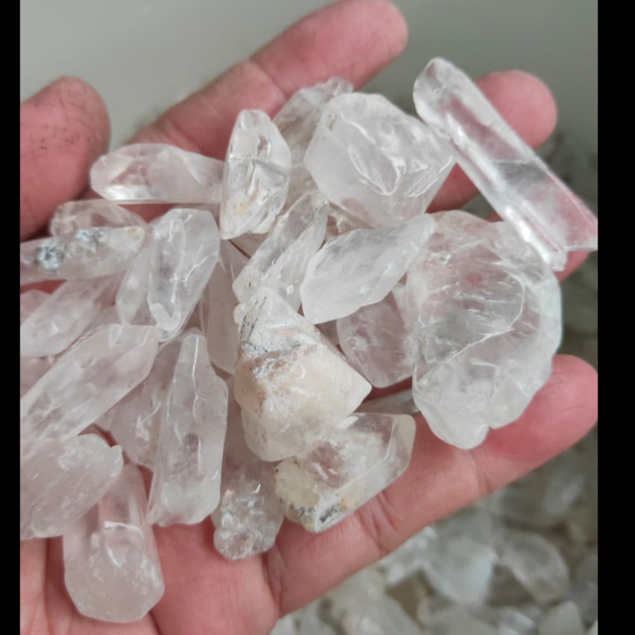 Jual Natural Clear Quartz Raw Pointer 2-3 cm Polished paket 1 kg ...