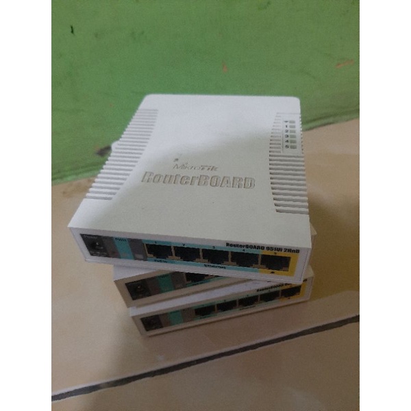 Jual mikrotik RB951Ui-2HnD | Shopee Indonesia