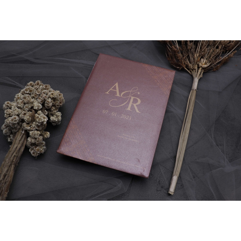 Jual Undangan hard cover maroon | Shopee Indonesia