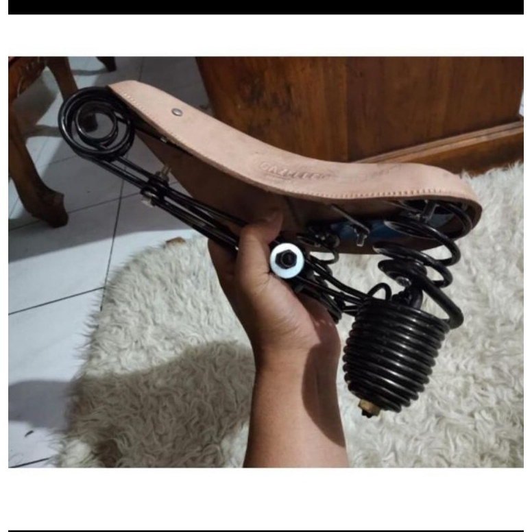 Jual SADEL JOK SEPEDA ONTHEL GAZELLE BROOKS KULIT ASLI 1 LEMBAR ...